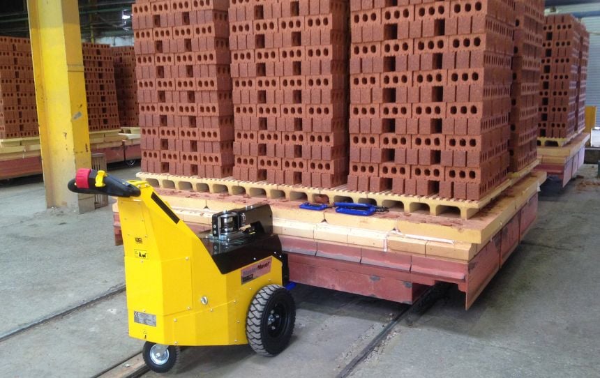 Manufacturing & Assembly | Material Handling Electric Tuggers - MasterMover