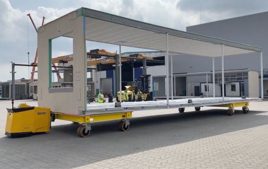 Manufacturing & Assembly | Material Handling Electric Tuggers - MasterMover