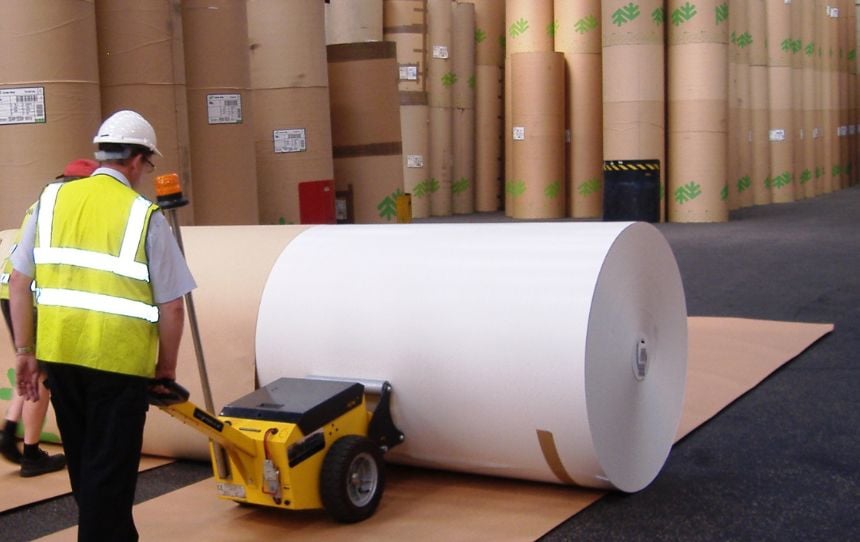 Manufacturing & Assembly | Material Handling Electric Tuggers - MasterMover