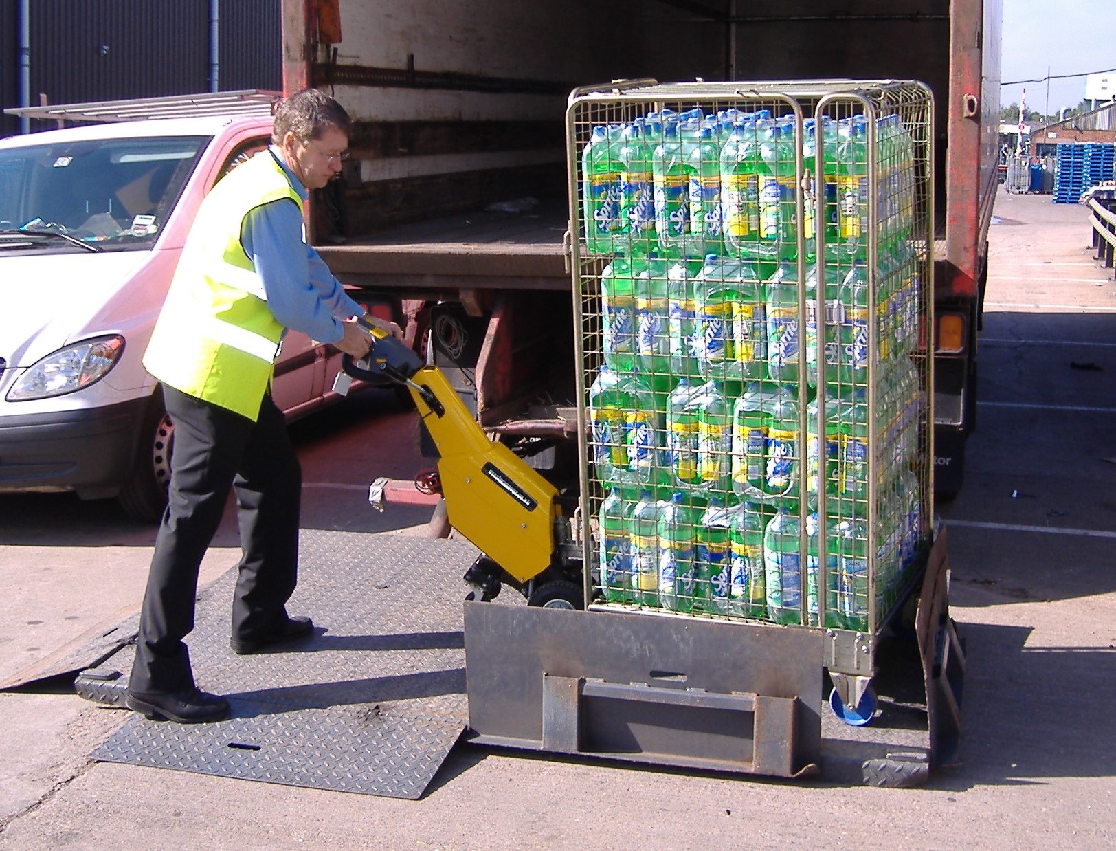 Roll Container Mover | Retail Applications| MasterMover