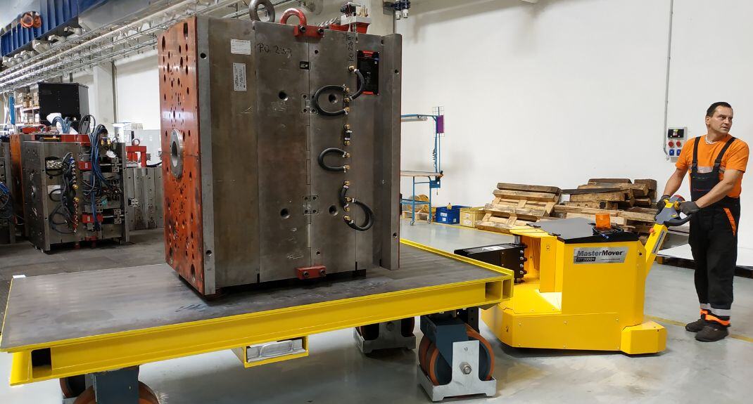 Injection Mold Tooling Handling Equipment | MasterMover