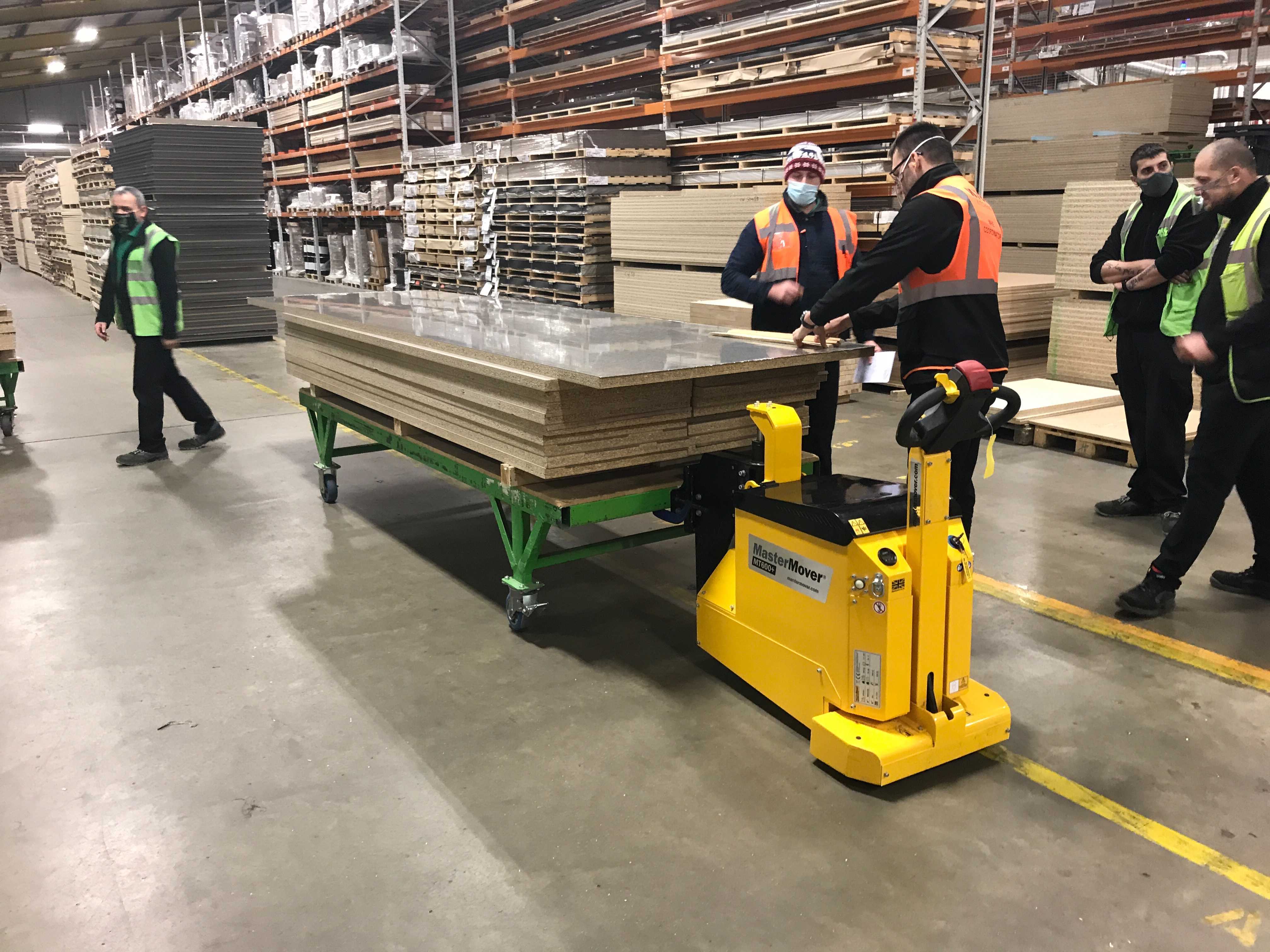 7 Steps to Retrofit Your Warehouse for Cart Tuggers