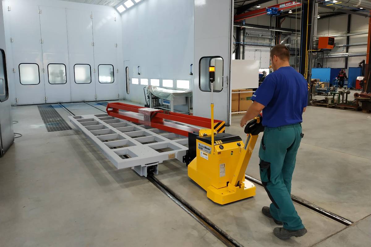 How Does An Electric Tugger Work: A Mini Guide - MasterMover